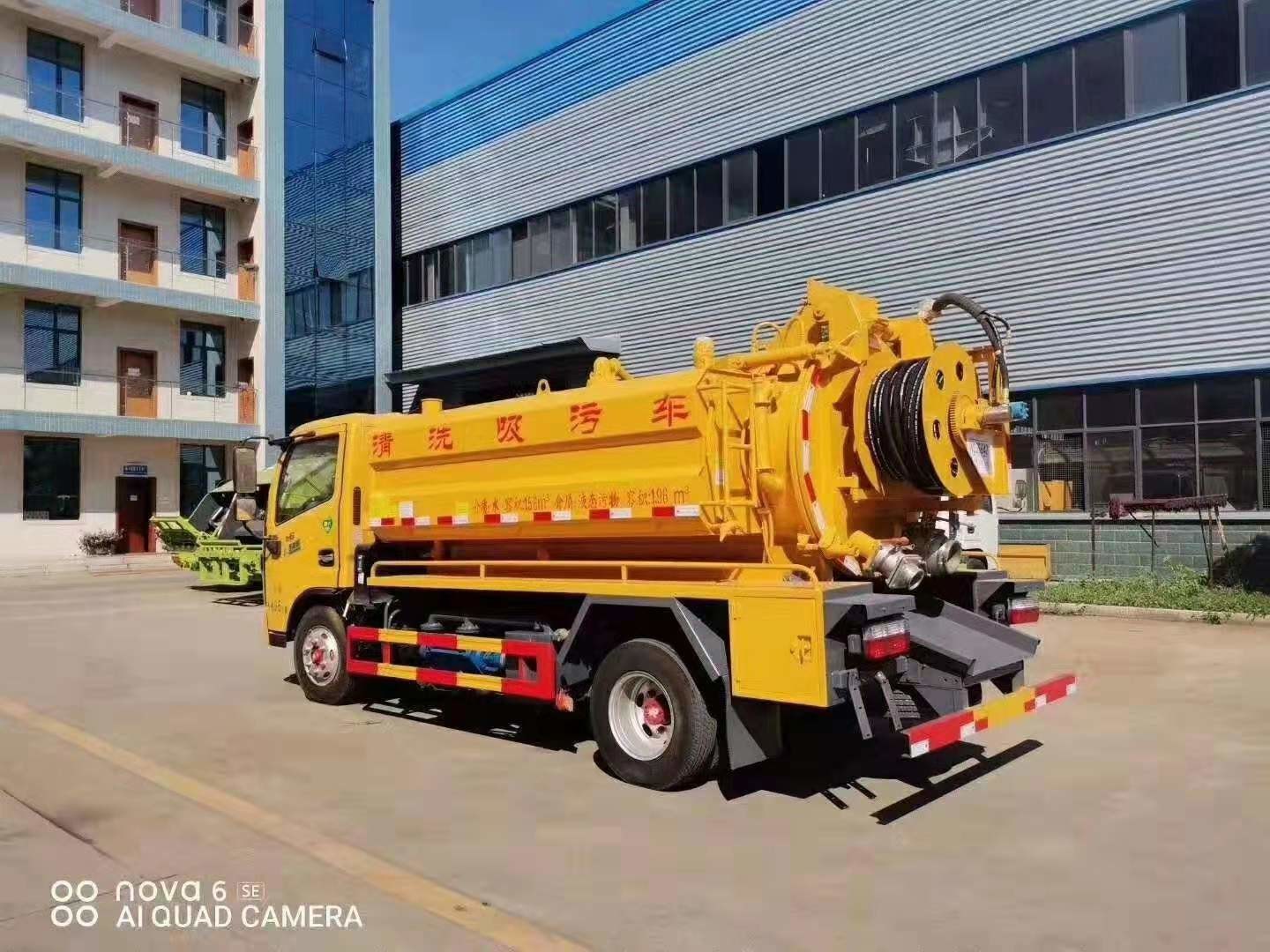 Konvertierbare Vakuumabwasser-Saug-LKWs der Straßen-5000L